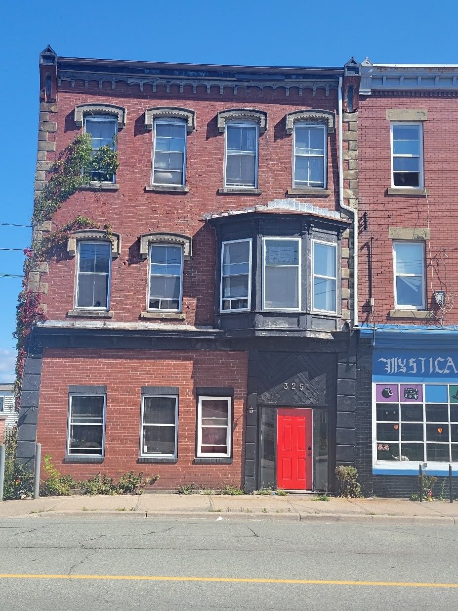 325 Main St. (north) | Port City Picker